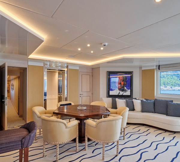 Yacht OMNIA, Amels | CHARTERWORLD Luxury Superyacht Charters